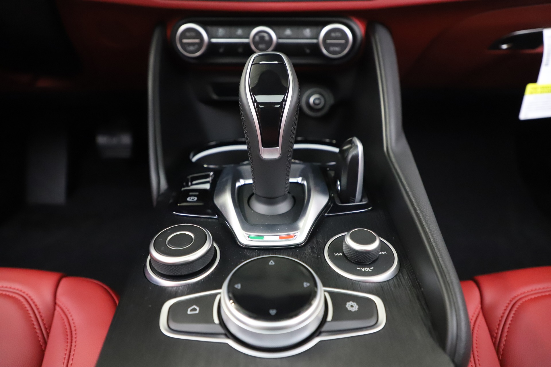 New 2020 Alfa Romeo Giulia Q4 For Sale (Special Pricing) | Alfa Romeo ...