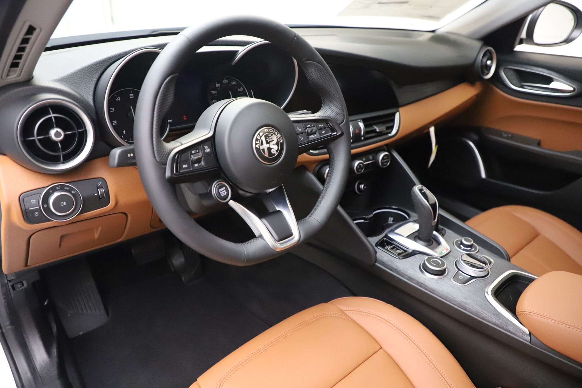New 2020 Alfa Romeo Giulia Q4 For Sale (Special Pricing) | Alfa Romeo ...