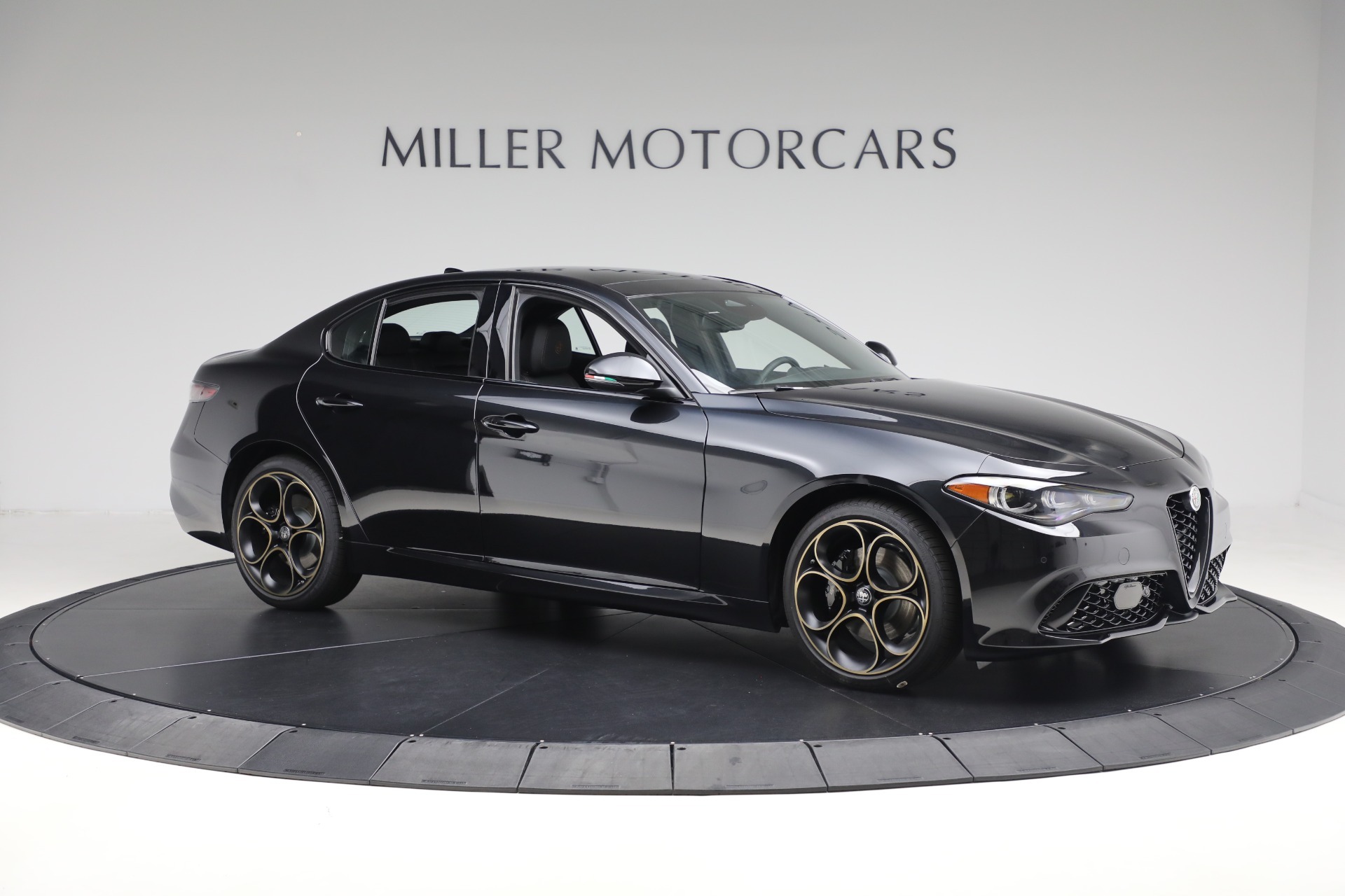New 2025 Alfa Romeo Giulia Intensa For Sale (Special Pricing) | Alfa ...